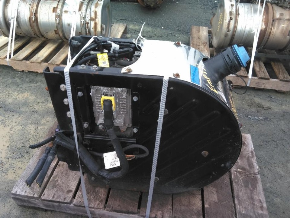 21839987 VOLVO VNL DEF TANK 3522133 | eBay