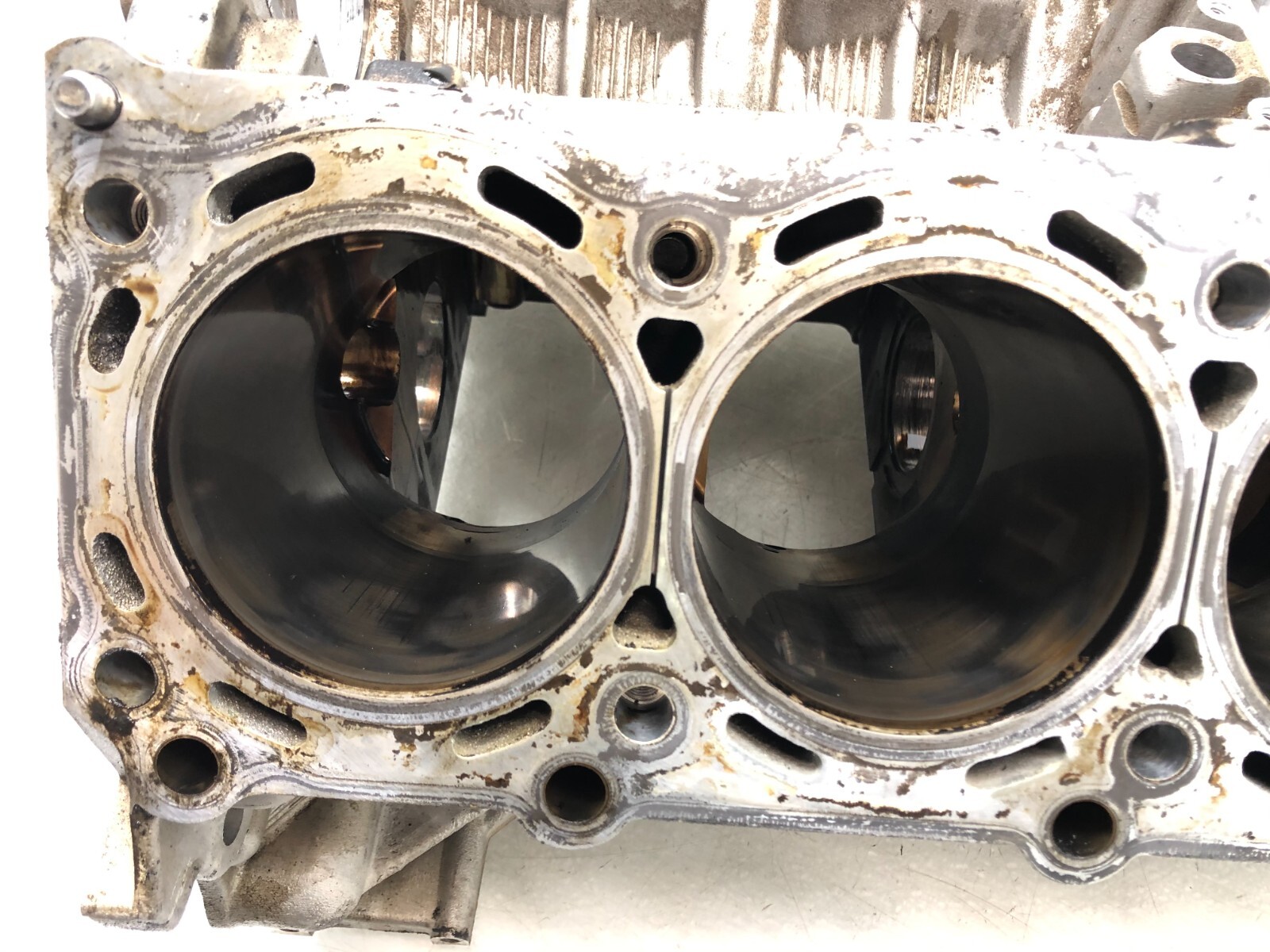 2011-2014 INFINITI QX56 QX80 5.6L V8 ENGINE MOTOR BARE BLOCK OEM 234K ...