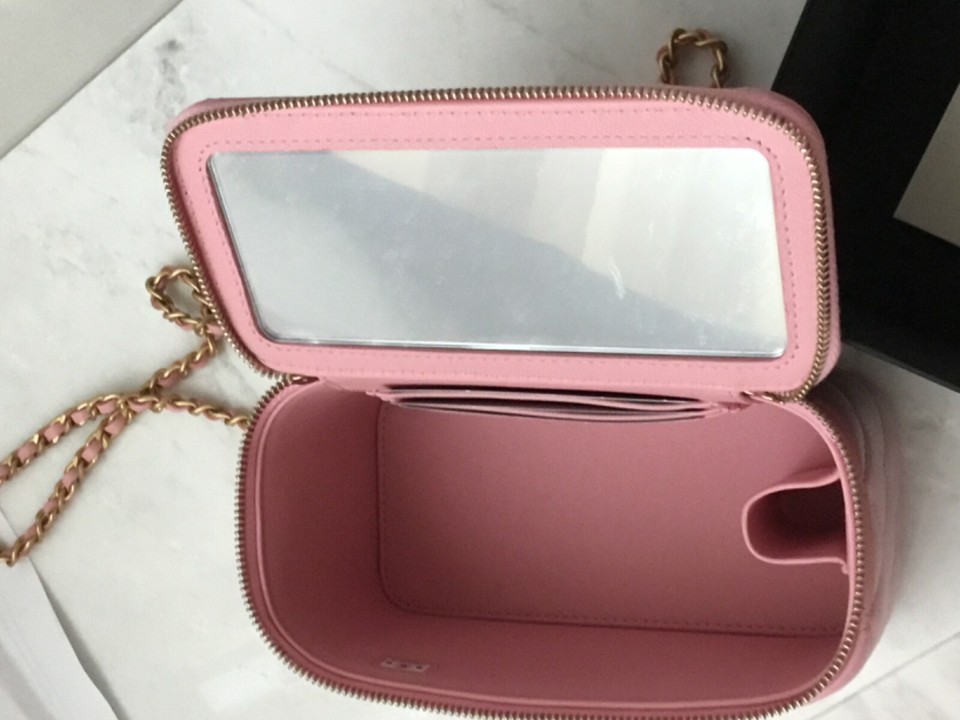 New CHANEL 22K Vanity Case Top Gold CHAIN Handle Barbie Pink Lambskin ...