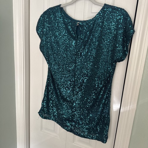 Cable & Gauge Sequin Emerald Woman's Top Size SP - Rarely Worn ...