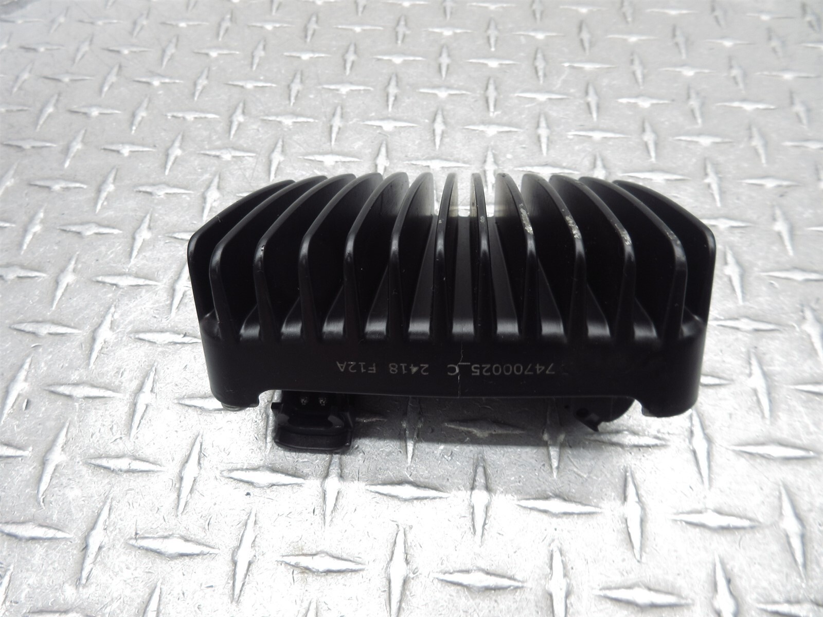 Harley-Davidson 74700025 50a Voltage Regulator Assembly Black for sale ...