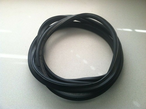 2004-2012 BMW 328i E90 - REAR TRUNK LID SEAL ~ 51767148578 | eBay