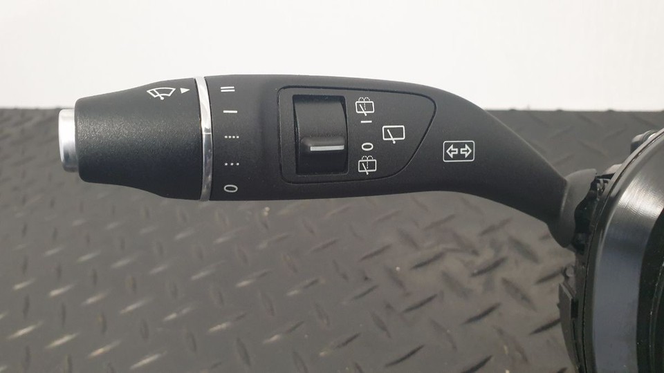 Mercedes-Benz GLA180 X156 2019 Indicator, Wiper & Cruise Stalk Unit ...