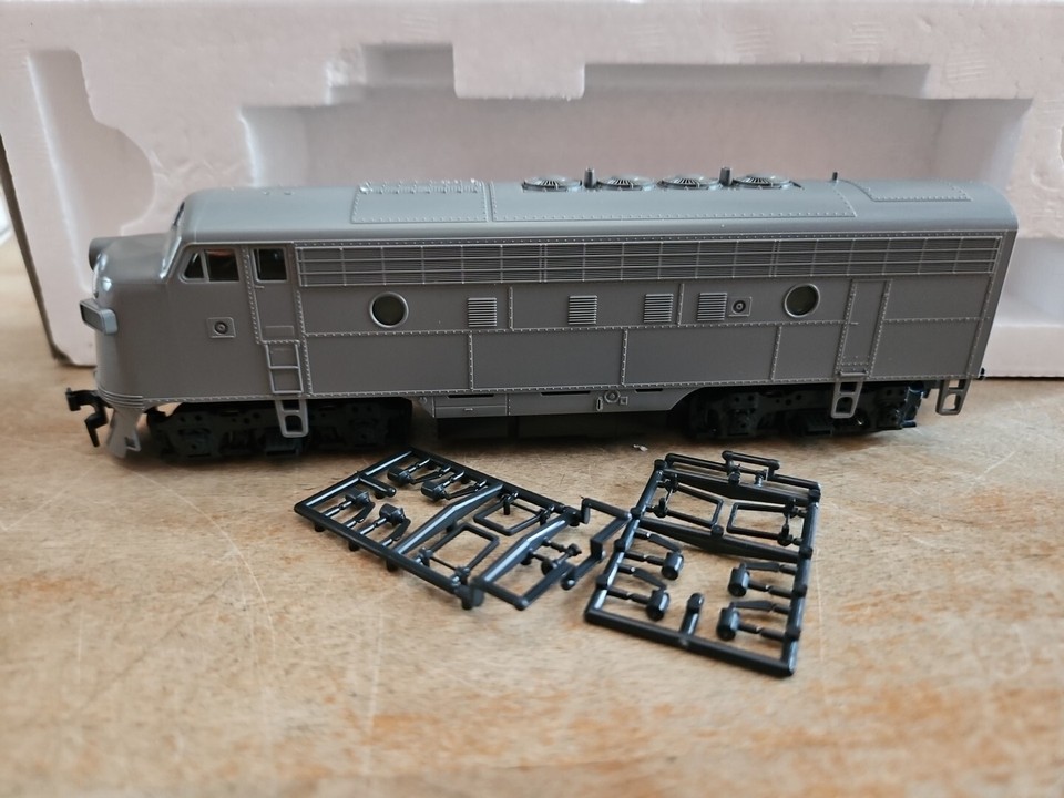 Stewart Hobbies HO F3A Phase IV Pwd Single Light Undecorated Engine ...