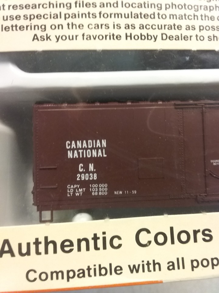 2 Con Cor HO Canadian National 1:87 Freight Cars Boxcar kits Brown ...
