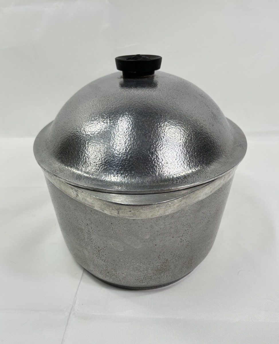 Vintage Club Aluminum Cookware Hammercraft Oval Dutch Oven