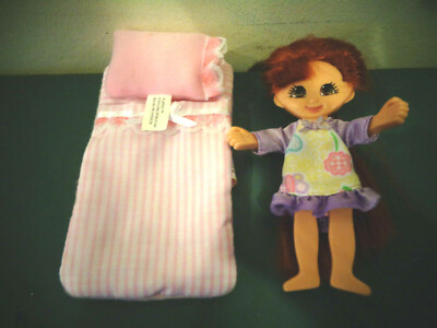 2008 SCHYLLING FLATSY DOLL BRUNETTE REMAKE DOLL W/SLEEPING BAG PILLOW ...