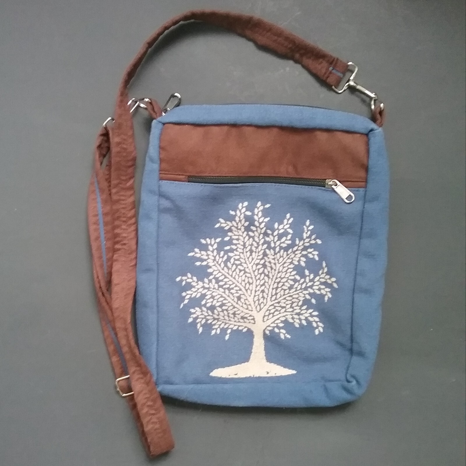 Crossbody Bag Tree of Life Made in Nepal - Gem
