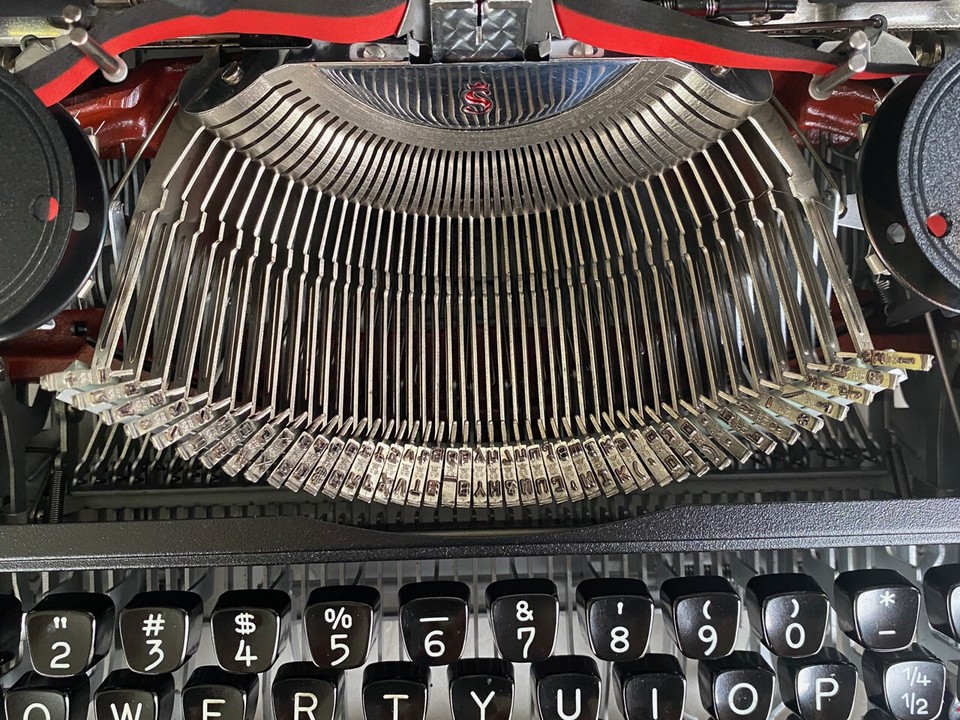Special Restored OLYMPIA SM4 Typewriter. Black & Red, Senatorial Font ...