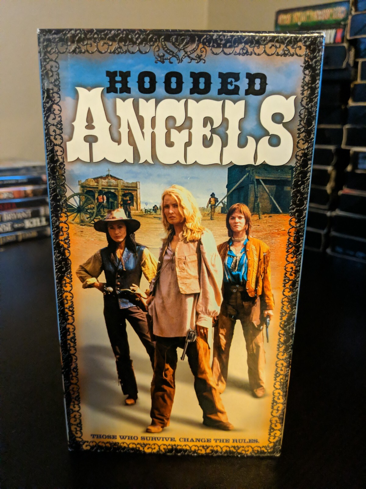 Hooded Angels (VHS, 2002) Gary Busey Amanda Donohoe RARE *BUY 2 GET 1 ...