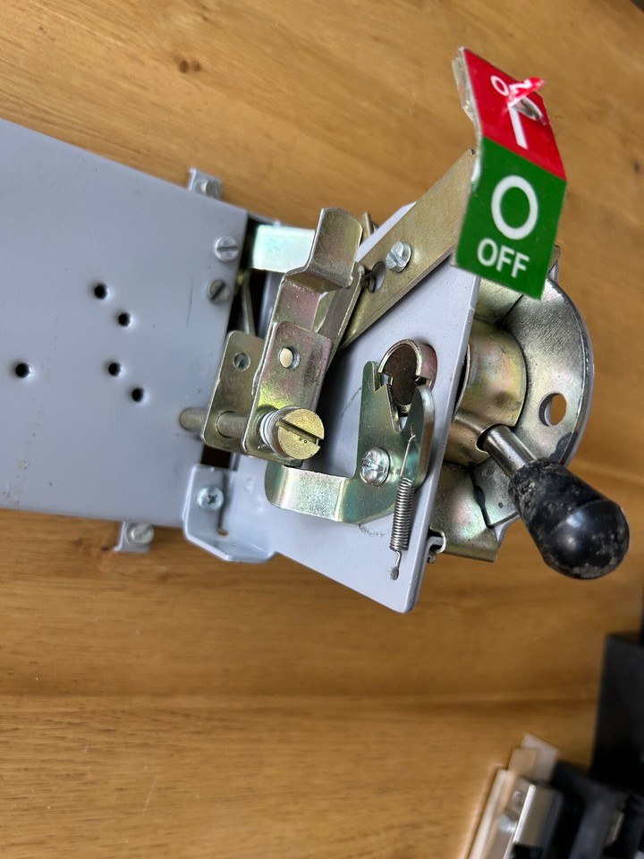 Eaton Glasgow 100 Amp Fuses Switch Disconnector ETN MEM 103 GNL GNC ...