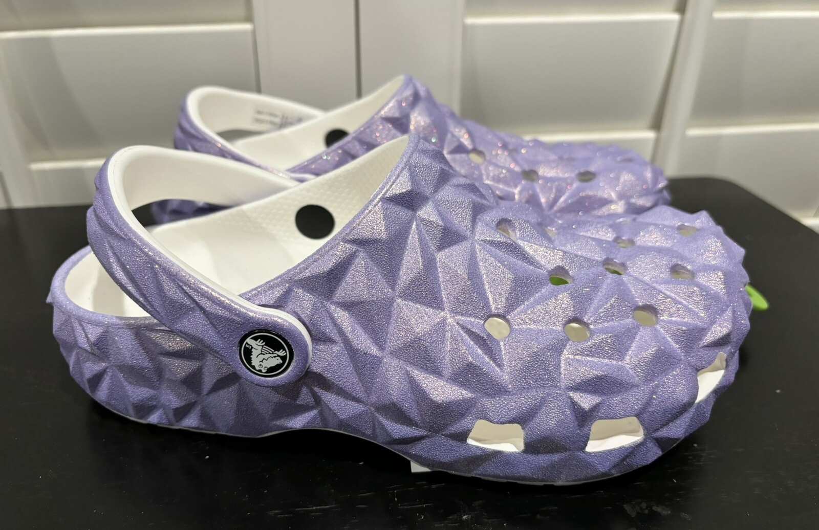 NWT Classic Geometric Iridescent Purple Crocs (Women’s/Girls Size 6 ...