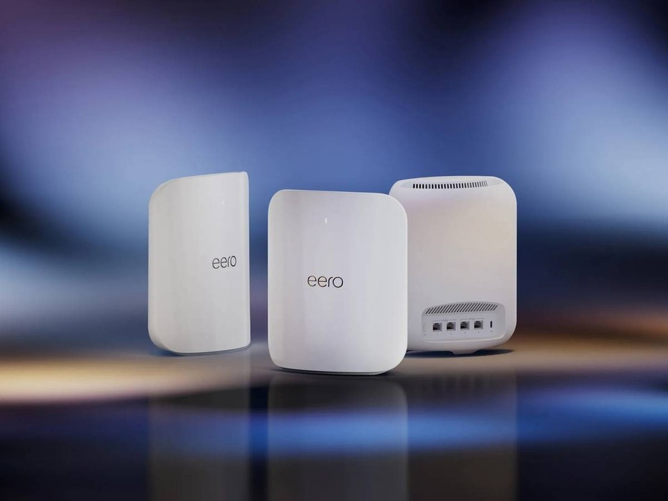 AUCTION - eero Max 7 (FRONTIER) Mesh Wi-Fi 7 Router - White (SINGLE) | eBay