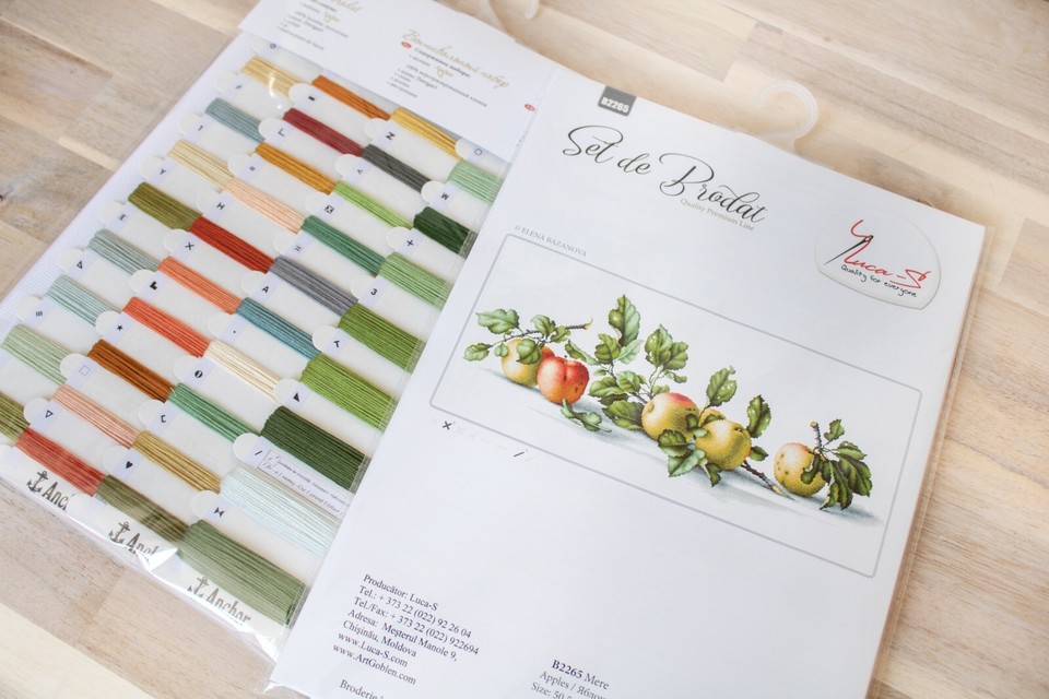DIY Needlepoint Counted Cross Stitch "Apples" Embroidery Kit Luca-S ...