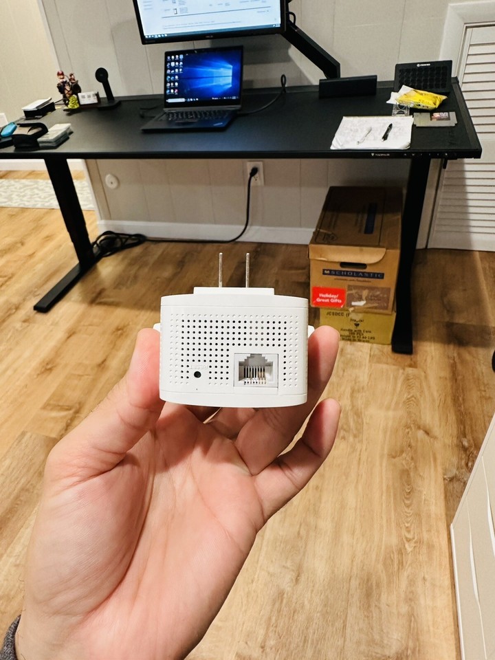 TP-Link RE105 N300 300Mbps Wi-Fi Range Extender Repeater Booster Fast ...