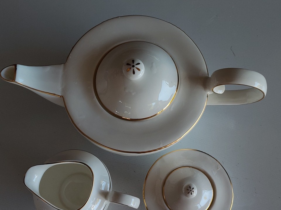 Adeline Collection Teapot One Genie Lamp Creamer And Sugar Bowl Set | eBay