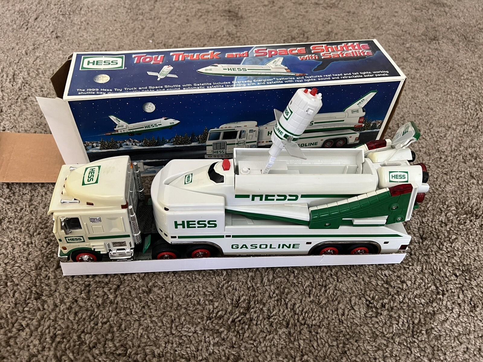 1999 Hess Toy Truck and Space Shuttle with Satellite Original Box ...