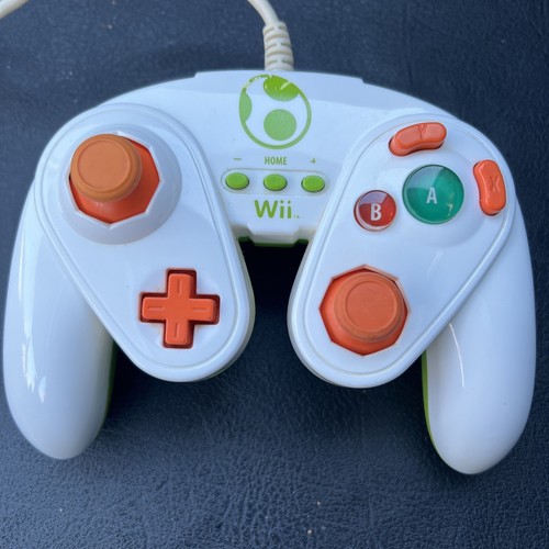 Nintendo Wii / WiiU Wired GameCube Style Controller Green Yoshi Tested ...