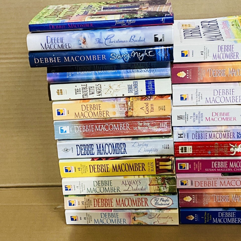 DEBBIE MACOMBER Books Huge Lot Of 32 Mostly Paperback | eBay