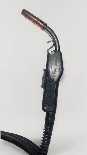 Miller Suitcase X-TREME 12VS Wire Feeder w/ Master Weld 400 Amp MIG Gun ...