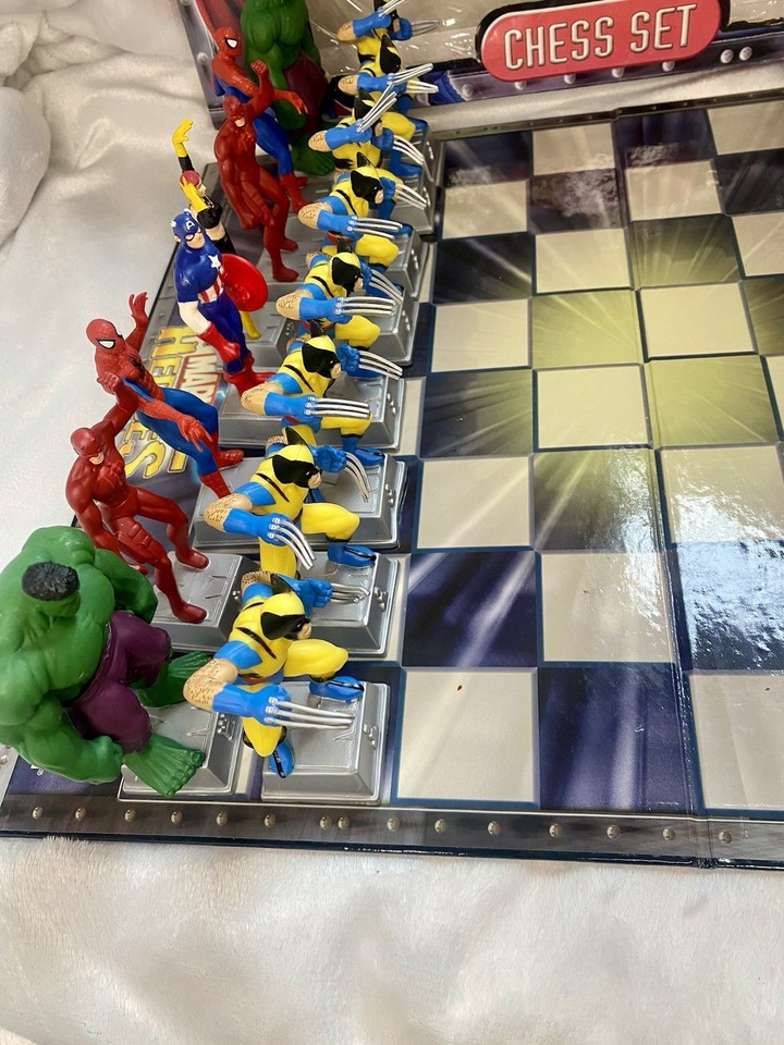 RARE Marvel Heroes Chess Set Pressman 2003 COMPLETE Set with Board Pre ...