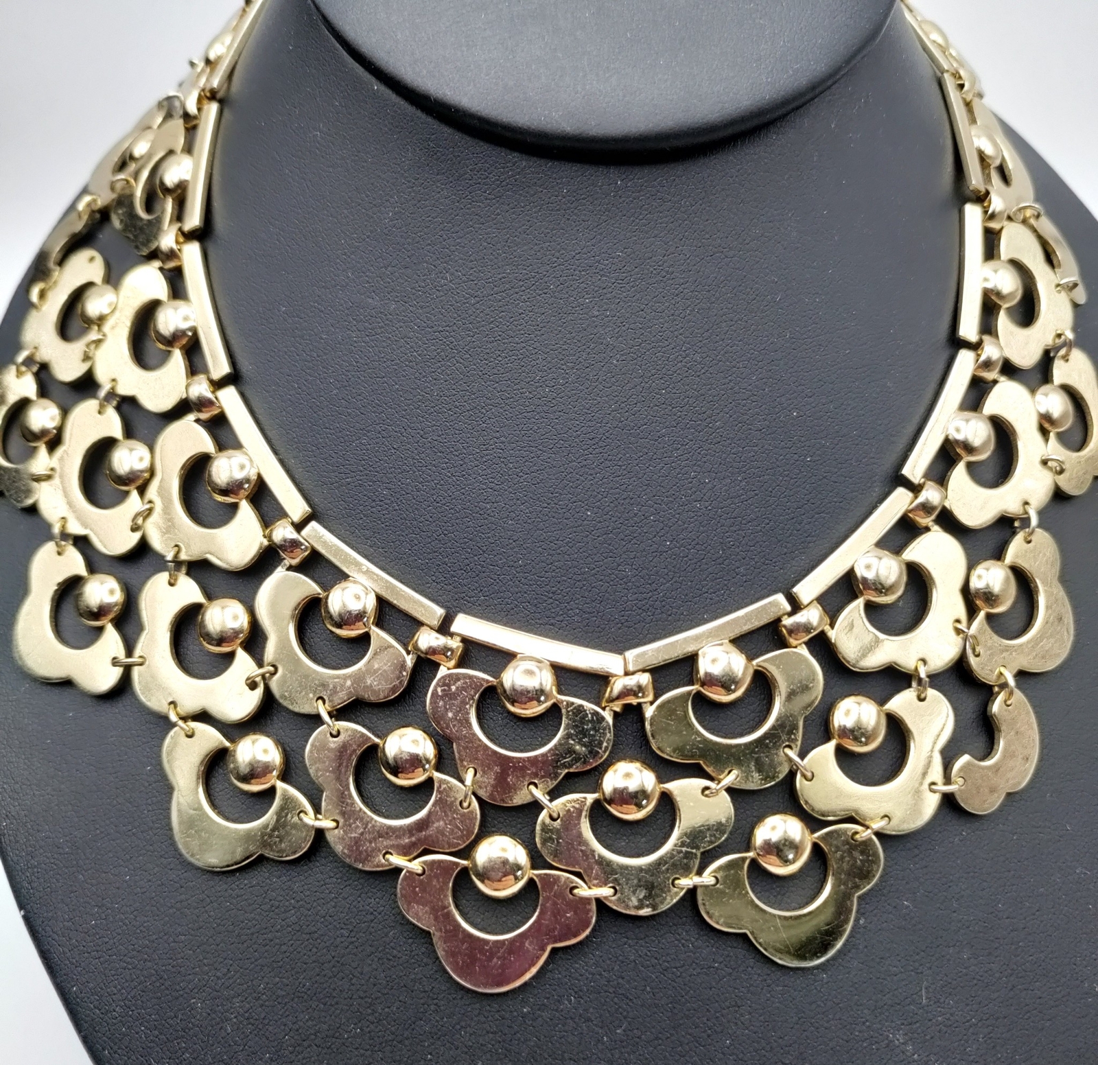 Monet Celini Gold Tone Scalloped Edge Bib Necklace. 1… - Gem