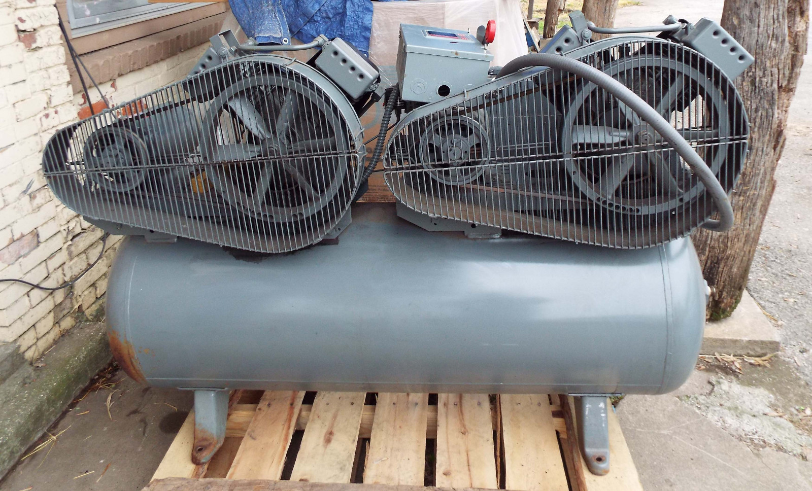 1 USED JOHNSON CONTROLS AD-030-3C2 DUAL AIR COMPRESSOR 3HP ***MAKE ...