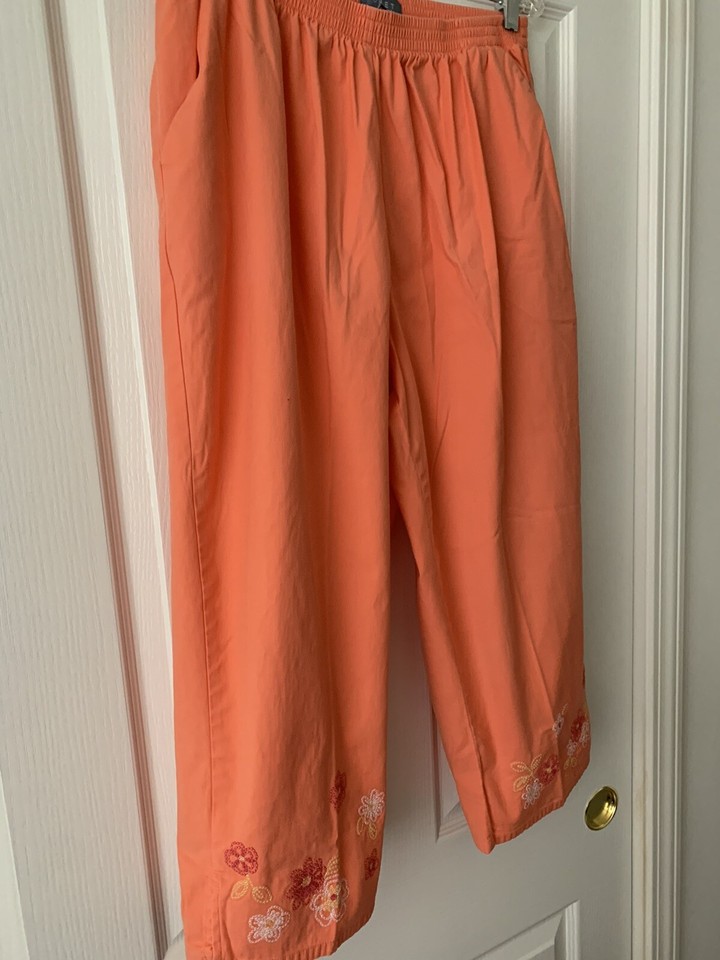 KORET PRETTY ORANGE COTT/SPANDEX EBROIDERERED ELASTIC WAIST CAPRI PANTS ...