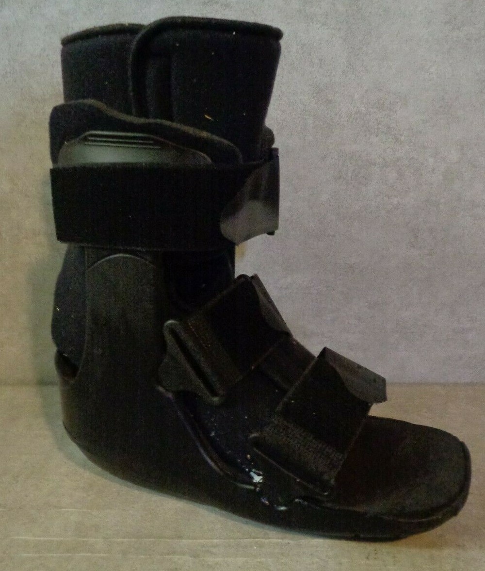 DJO GLOBAL XCEL TRAX WALKING BOOT SIZE MEDIUM * | eBay