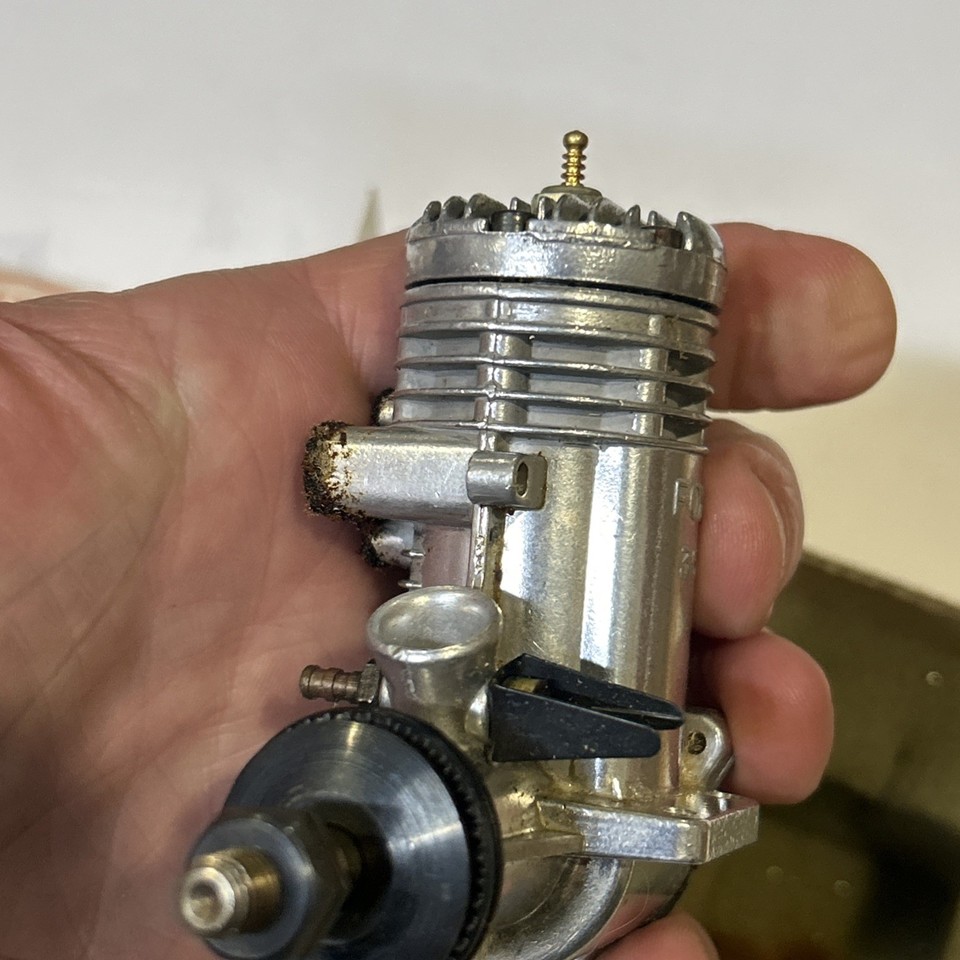 NIB Fox 35 Stunt control line model airplane engine .35 vintage glow ...