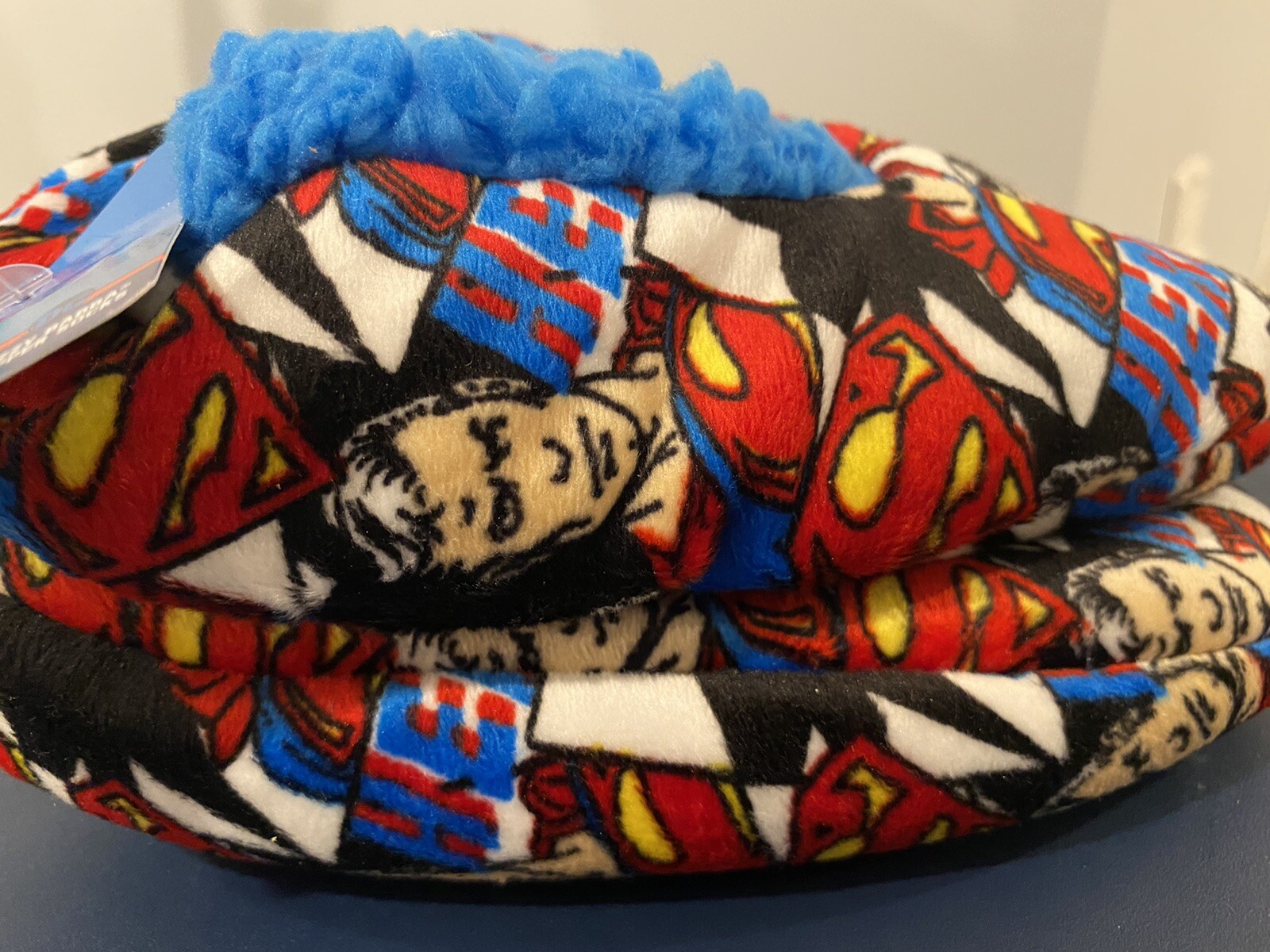 SUPERMAN MAN of STEEL Boys Fuzzy Slipper Side S/M (8-13) New. Never ...