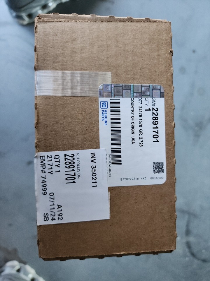 Genuine GM Passenger Side Front Fog Lamp Bezel 22891701 | eBay