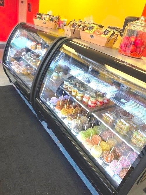 Cooler True GDM-10PT / Pass-Through Refrigerated 2 Glass Doors ...