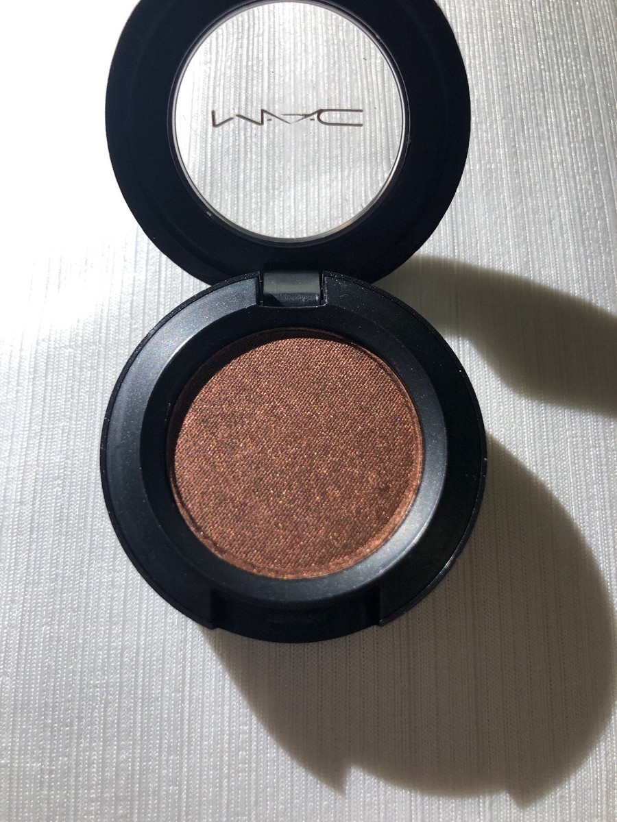 Mac Antiqued Eyeshadow