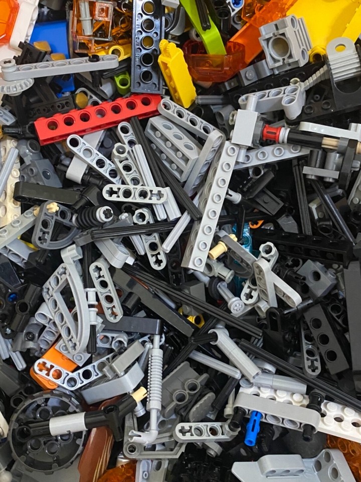 LEGO Technic Bulk 500+ Piece Random BULK Parts Liftarms Axles Pins ...