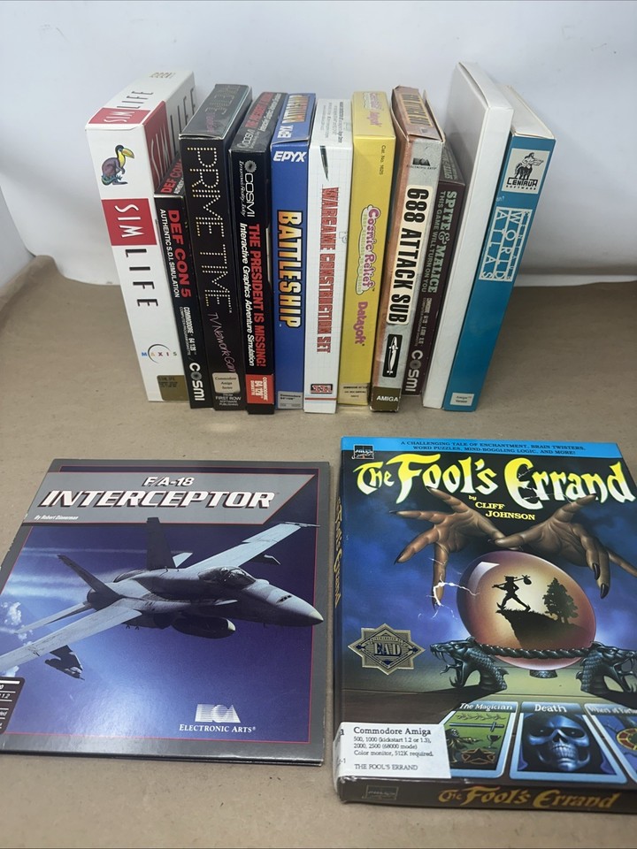 LOT of 12 Amiga System, Commodore Games (military, Sim, And Much More ...