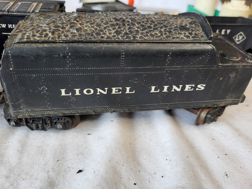 Lionel 1130 O Gauge 2-4-2 Steam Locomotive w/Tender & Misc Train Cars ...
