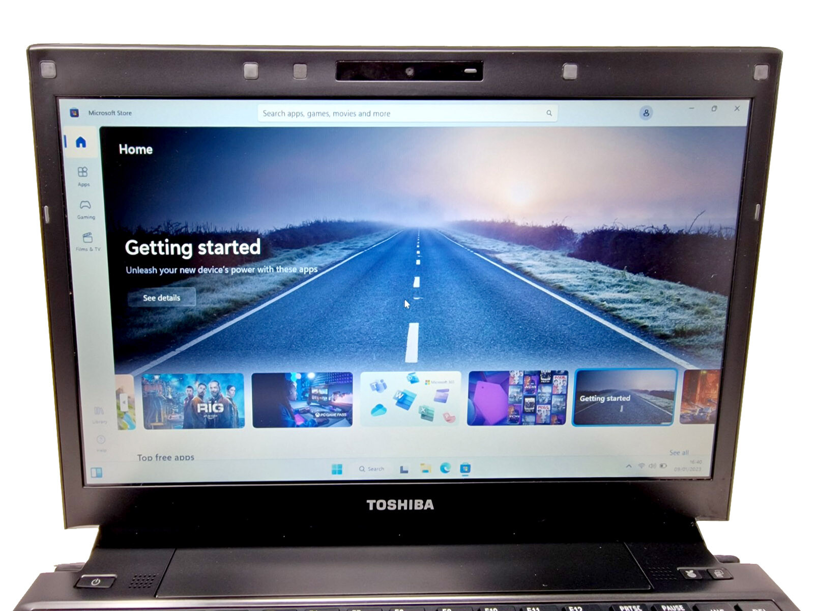 Toshiba R830 laptop i5 8GB 480Gb SSD Webcam DVD CD Windows 10 Pink ...