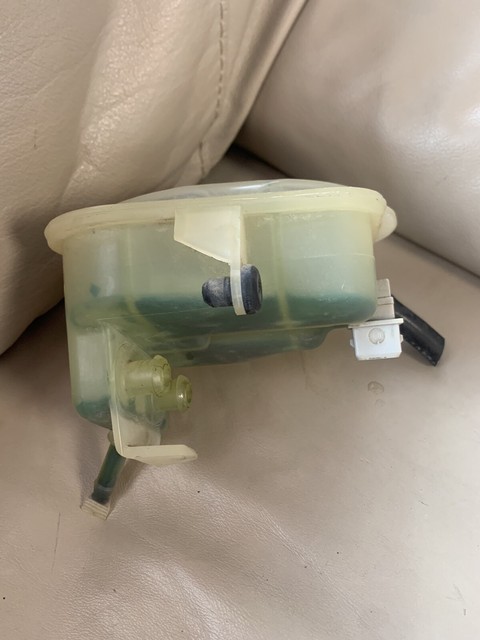 98-03 Volkswagen PASSAT Fits AUDI Brake Fluid Reservoir OEM 4B0611301E ...