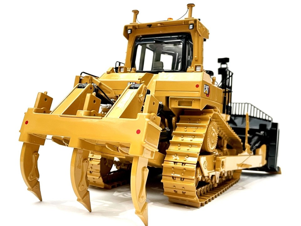 Caterpillar Cat D9 Dozer U-Blade Multi-Shank Ripper - CCM 1:24 Scale ...