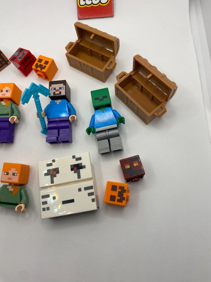 Lego Minecraft Minifigure Lot - Steve + Zombie + Alex + Accessories ...