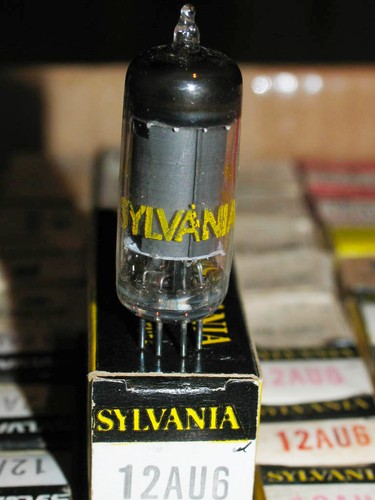 Sylvania USA 12AU6 HF94 CV1961 RF/IF vacuum pentode strong NIB sleeve ...