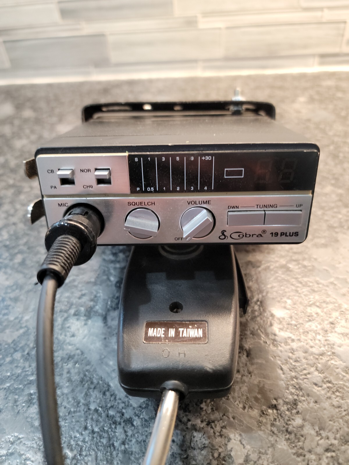 Vintage COBRA 19 PLUS CB RADIO TRANSCEIVER | eBay