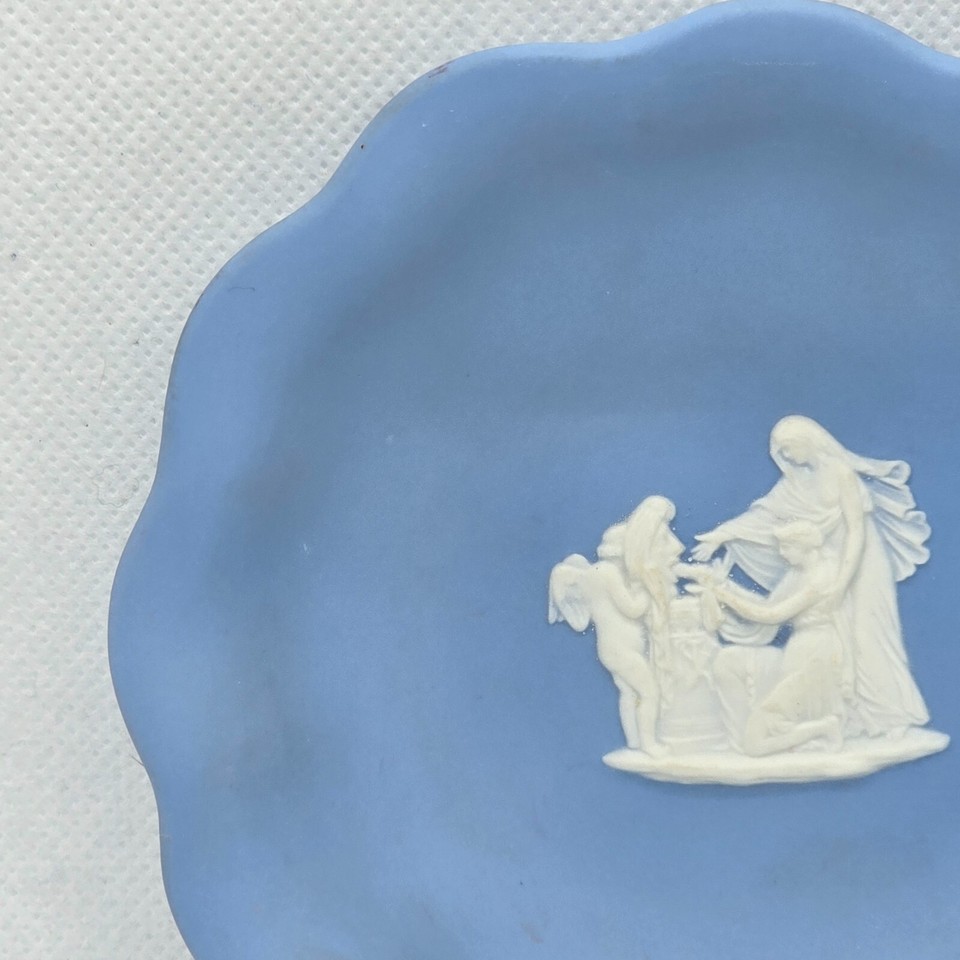 Wedgwood Round Scalloped Trinket Dish 4" Diameter Blue JasperWare Used ...