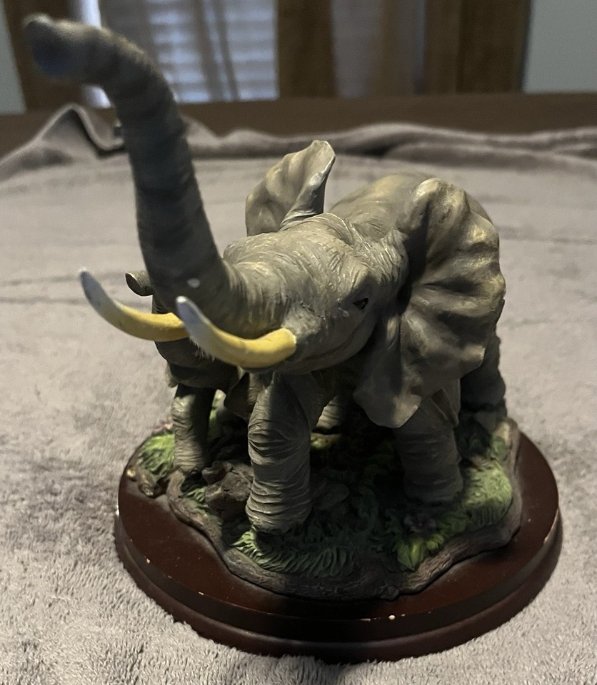 MONTEFIORI COLLECTION ITALIAN DESIGN ELEPHANT SCULPTURE ON WOOD BASE | eBay