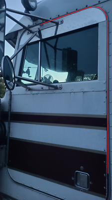 1PC (LH or RH) Glass Run Channel Weatherstrip for 1987-07 Peterbilt 377 ...