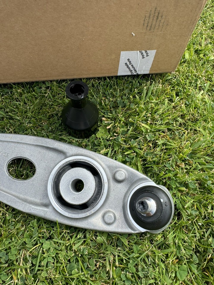 PORSCHE 718 CAYMAN 982 982C FRONT LOWER CONTROL ARM/WISHBONE ...