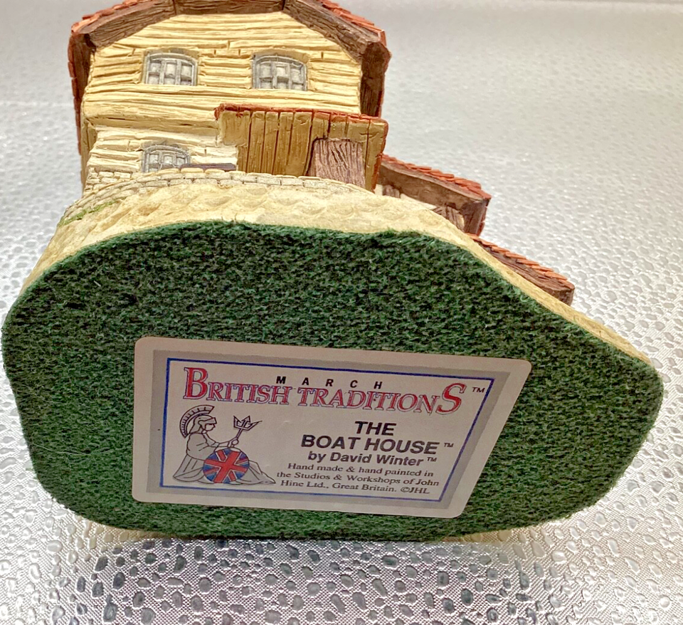 David Winter THE BOAT HOUSE Retired Hand Painted 1988 British ...