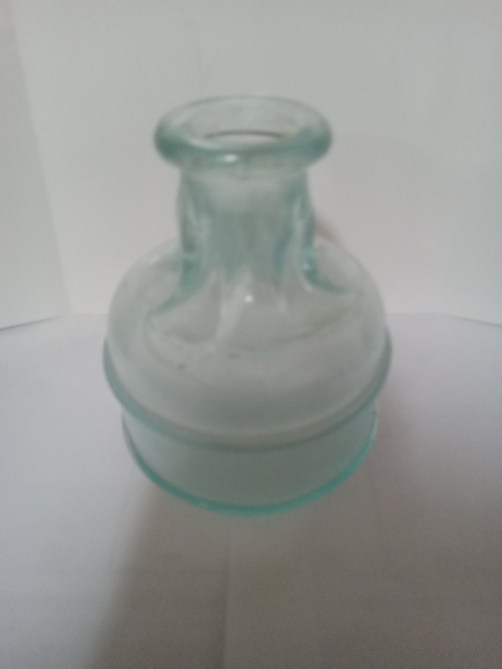 9 1800s ink Wells, one Paul's tilted neck. 3 cone inks 5 shied rim Inks ...