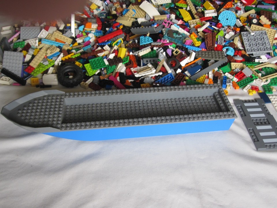 LEGO LOT OF LOOSE 10 KG 22..0462 POUND PARTS OF LEGO IS IN GOOD ...